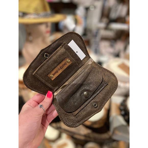 Keep It Gypsy | Bags | New Keep It Gypsy Amanda Wallet In Cheetah ...